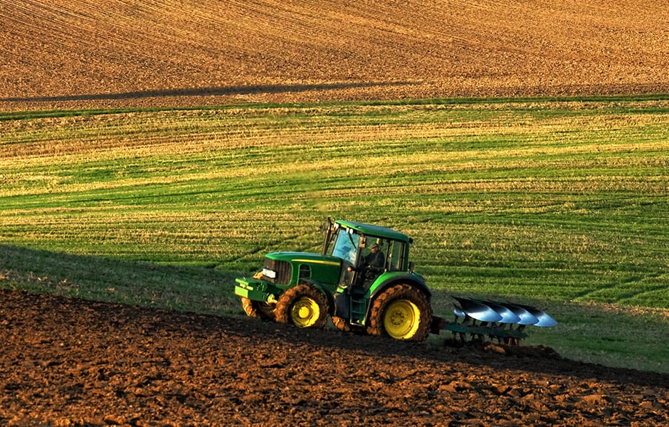 Capturing Volatility from the USDA Acreage Report with New Crop Weekly ...